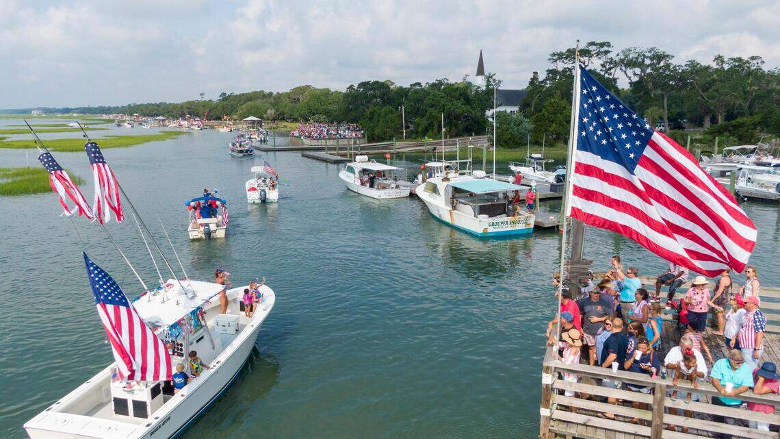 Hundreds gather for the Murrells Inlet July 4 Boat Parade | Myrtle ...
