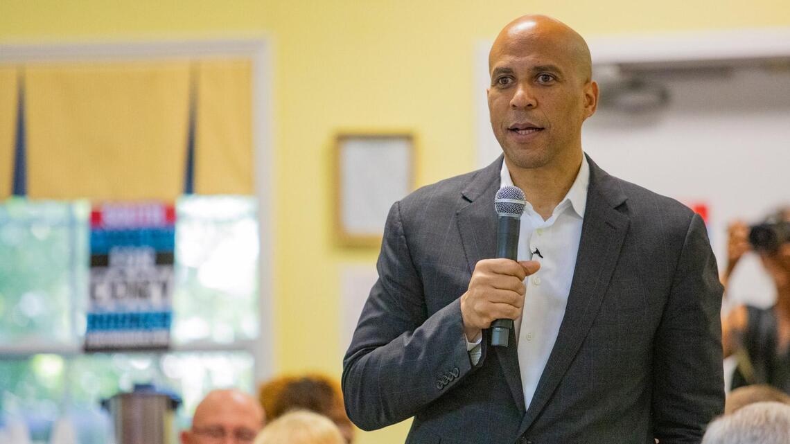 Cory Booker, presidential candidate, visits Conway, SC center | Myrtle ...
